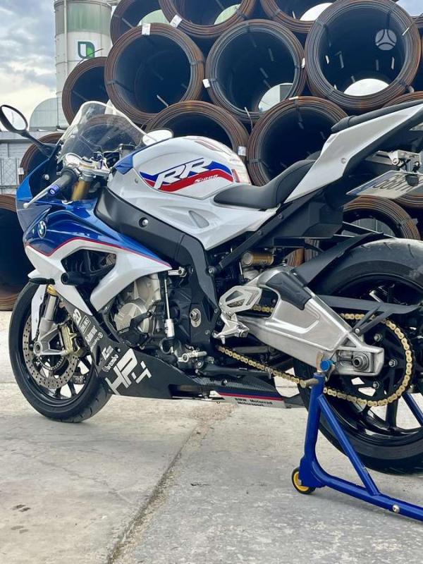 БМВ S 1000RR 2016 в Каунас, объемом двигателя 0.00 л и пробегом 35 тыс. км за 10800 €, фото 4 на AUTOMOTO.COM.LV