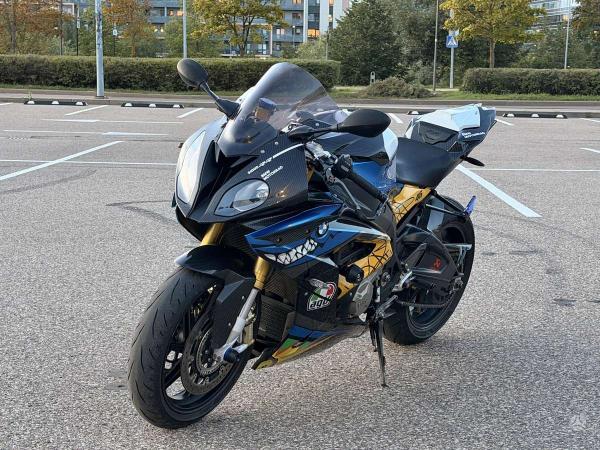 BMW S 1000RR 2016 in Vilnius, with an engine capacity of 1.00 L and mileage of 17 thousand km for 11000 €, photo 5 on AUTOMOTO.COM.LV