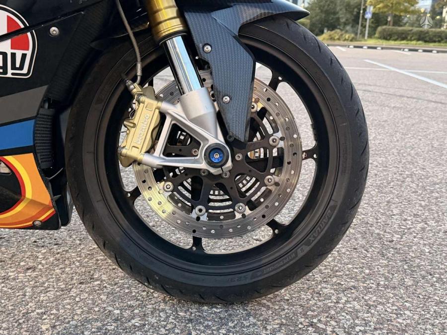 BMW S 1000RR 2016 in Vilnius, with an engine capacity of 1.00 L and mileage of 17 thousand km for 11000 €, photo 13 on AUTOMOTO.COM.LV