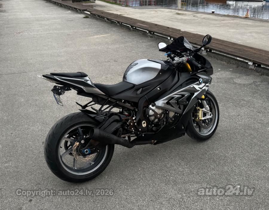 БМВ S 1000RR 2017 в Таллин, объемом двигателя 1.00 л и пробегом 30 тыс. км за 13000 €, фото 12 на AUTOMOTO.COM.LV