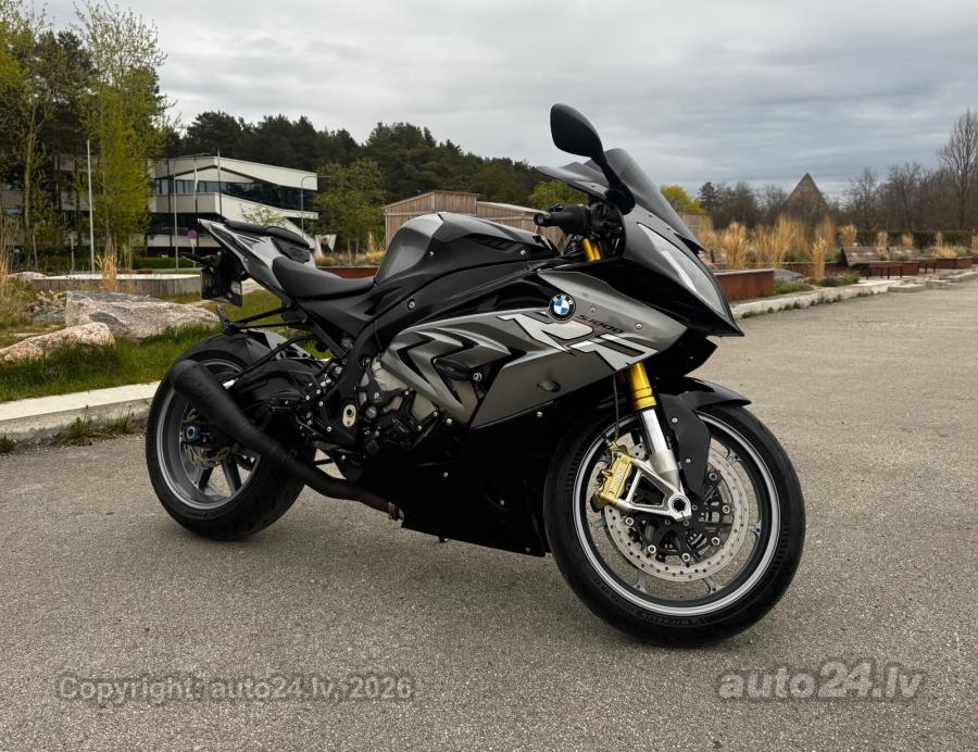БМВ S 1000RR 2017 в Таллин, объемом двигателя 1.00 л и пробегом 30 тыс. км за 13000 €, фото 13 на AUTOMOTO.COM.LV