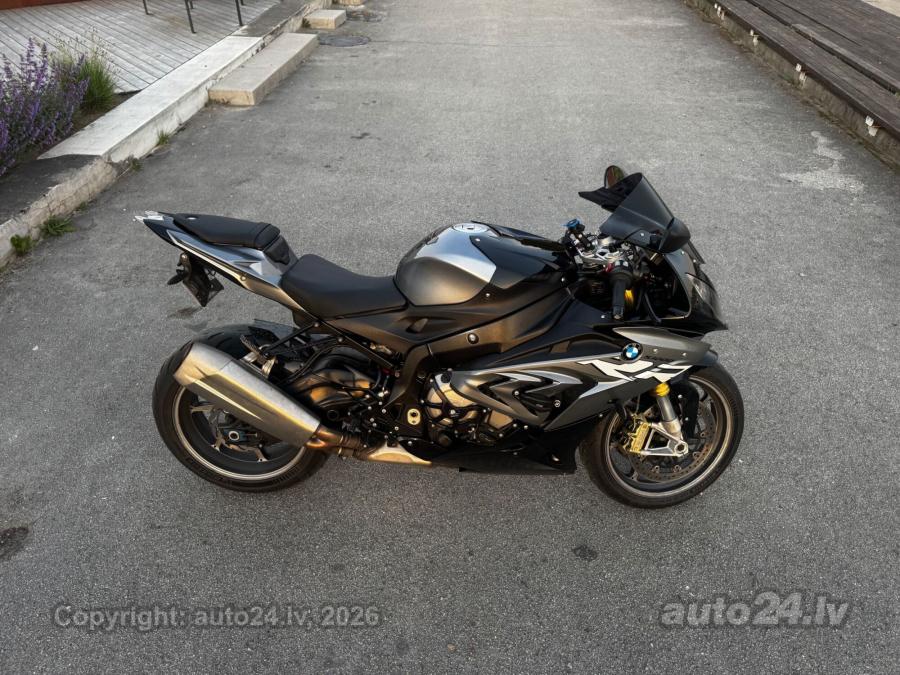 БМВ S 1000RR 2017 в Таллин, объемом двигателя 1.00 л и пробегом 30 тыс. км за 13000 €, фото 22 на AUTOMOTO.COM.LV