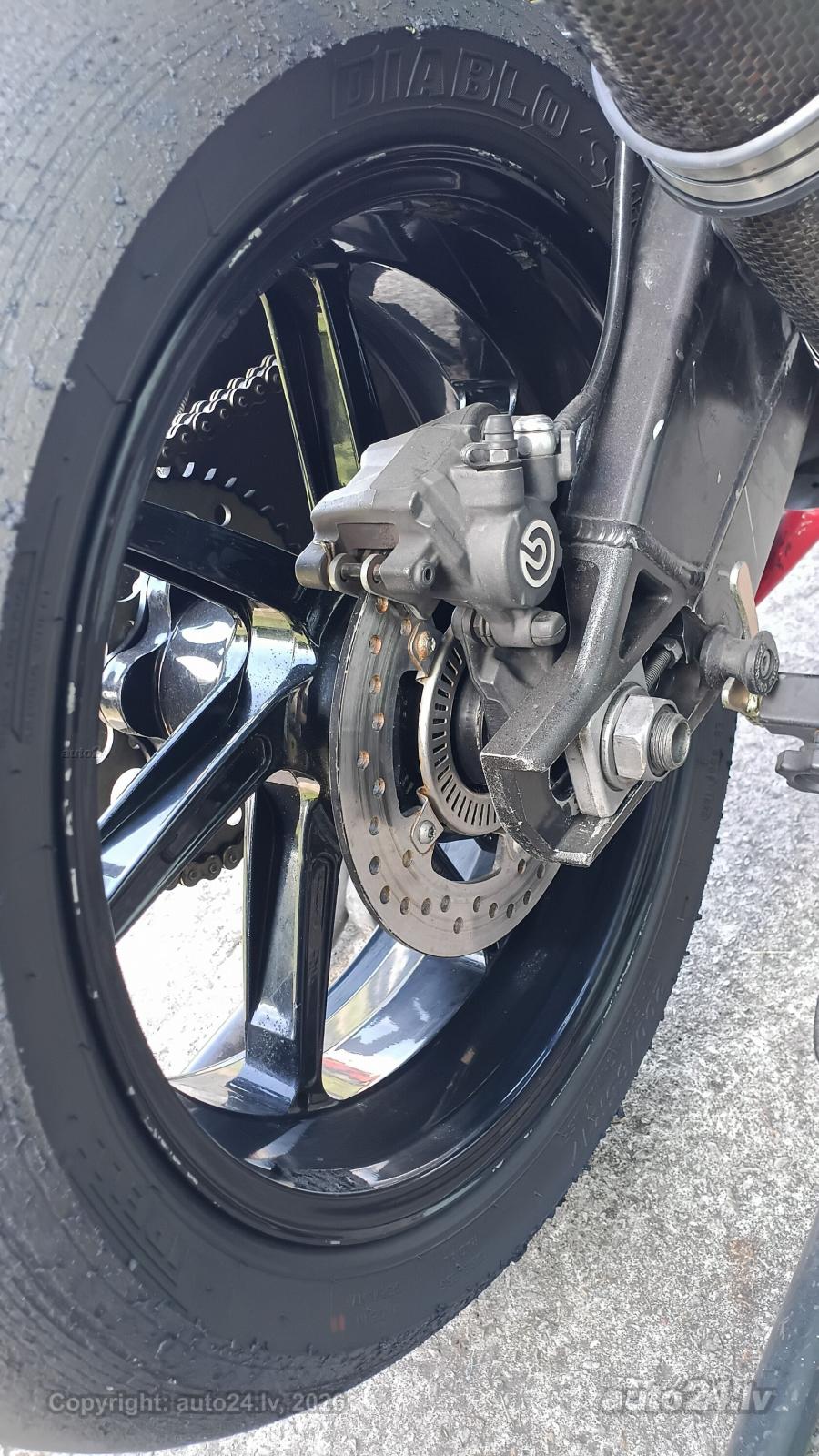 BMW S 1000RR 2017 in Tallinn, with an engine capacity of 0.00 L and mileage of 7 thousand km for 9900 €, photo 9 on AUTOMOTO.COM.LV
