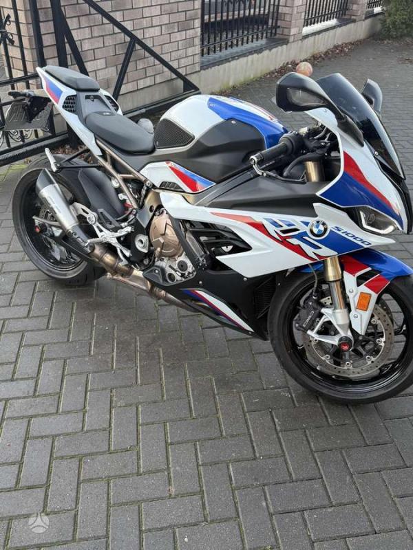 BMW S 1000RR 2020 Šauļi, ar dzinēja tilpumu 1.00 L un nobraukumu 18 tūkst. km par 16500 €, foto 1 vietnē AUTOMOTO.COM.LV
