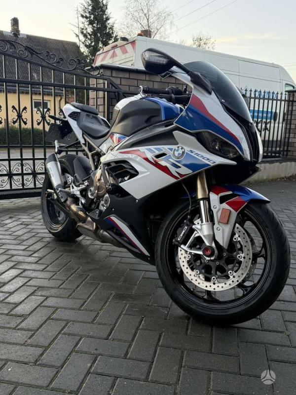 BMW S 1000RR 2020 Šauļi, ar dzinēja tilpumu 1.00 L un nobraukumu 18 tūkst. km par 16500 €, foto 7 vietnē AUTOMOTO.COM.LV