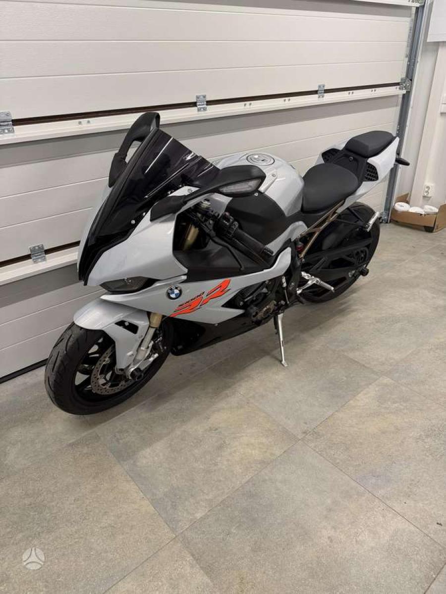 BMW S 1000RR 2020 in Kaunas, with an engine capacity of 1.00 L and mileage of 2 thousand km for 16499 €, photo 3 on AUTOMOTO.COM.LV