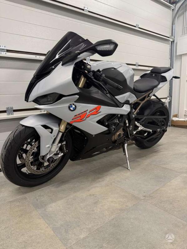 BMW S 1000RR 2020 in Kaunas, with an engine capacity of 1.00 L and mileage of 2 thousand km for 16499 €, photo 5 on AUTOMOTO.COM.LV