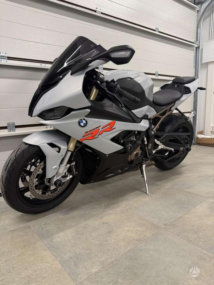 BMW S 1000RR 2020 in Kaunas, with an engine capacity of 1.00 L and mileage of 2 thousand km for 16499 €, photo 5 on AUTOMOTO.COM.LV