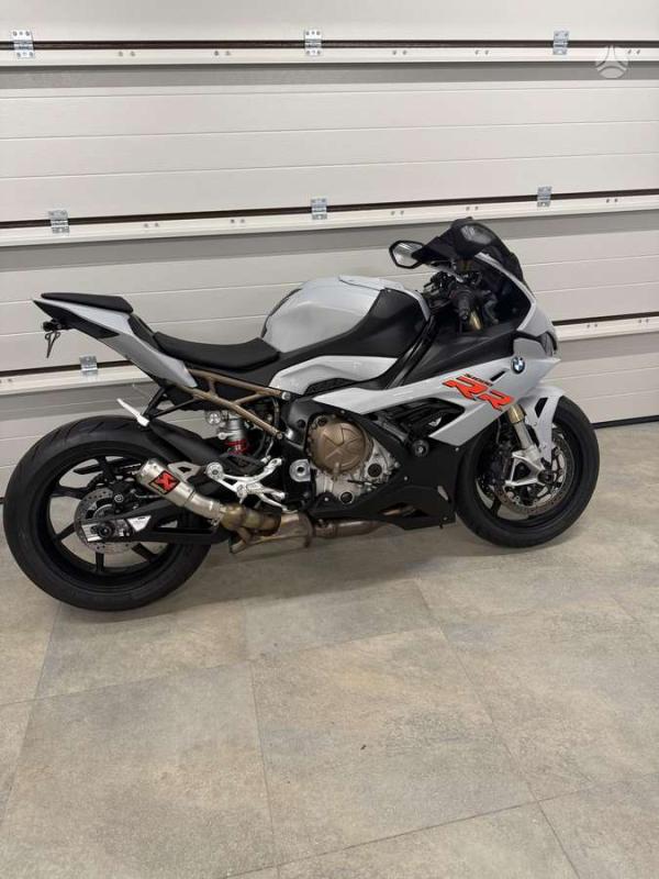 BMW S 1000RR 2020 in Kaunas, with an engine capacity of 1.00 L and mileage of 2 thousand km for 16499 €, photo 9 on AUTOMOTO.COM.LV