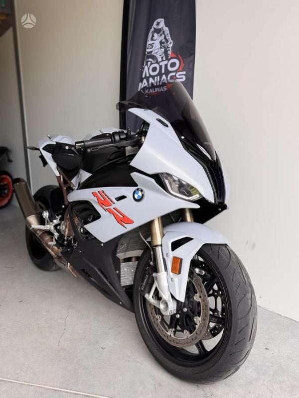 BMW S 1000RR 2020 in Kaunas, with an engine capacity of 1.00 L and mileage of 14 thousand km for 14250 €, photo 2 on AUTOMOTO.COM.LV