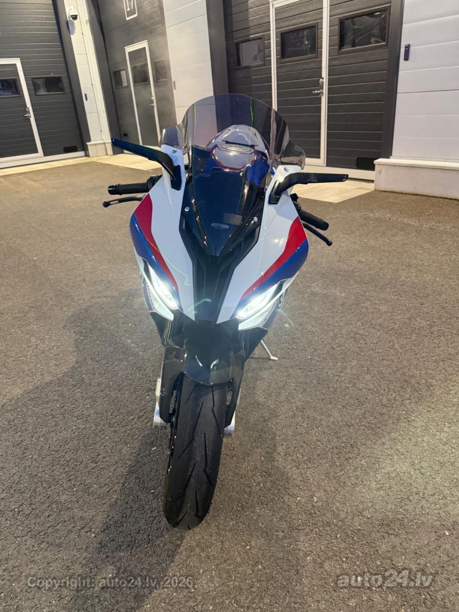 BMW S 1000RR 2021 in Tallinn, with an engine capacity of 1.00 L and mileage of 4 thousand km for 17999 €, photo 3 on AUTOMOTO.COM.LV