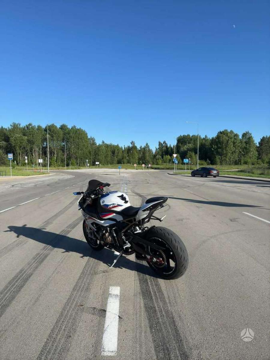 БМВ S 1000RR 2022 в Шяуляй, объемом двигателя 1.00 л и пробегом 9 тыс. км за 17990 €, фото 5 на AUTOMOTO.COM.LV
