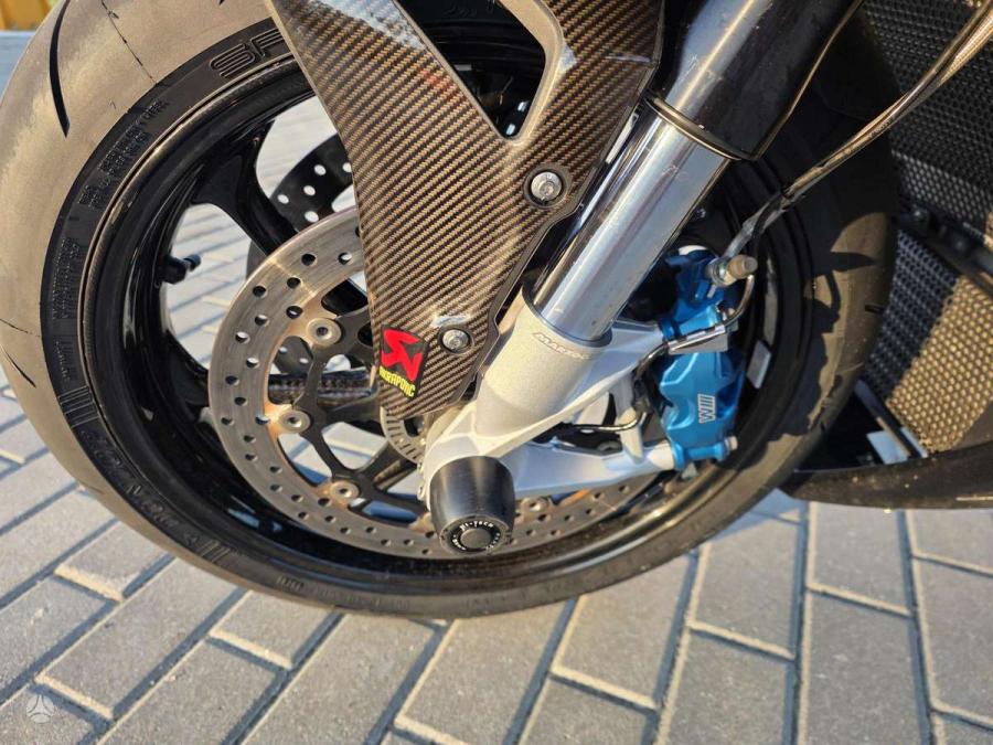 BMW S 1000RR 2022 Palanga, ar dzinēja tilpumu 1.00 L un nobraukumu 13 tūkst. km par 17500 €, foto 12 vietnē AUTOMOTO.COM.LV