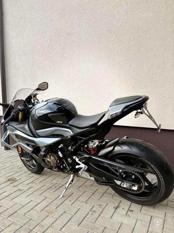 BMW S 1000RR 2022 in Kaunas, with an engine capacity of 1.00 L and mileage of 10 thousand km for 17000 €, photo 3 on AUTOMOTO.COM.LV