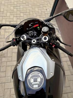 BMW S 1000RR 2022 in Kaunas, with an engine capacity of 1.00 L and mileage of 10 thousand km for 17000 €, photo 8 on AUTOMOTO.COM.LV