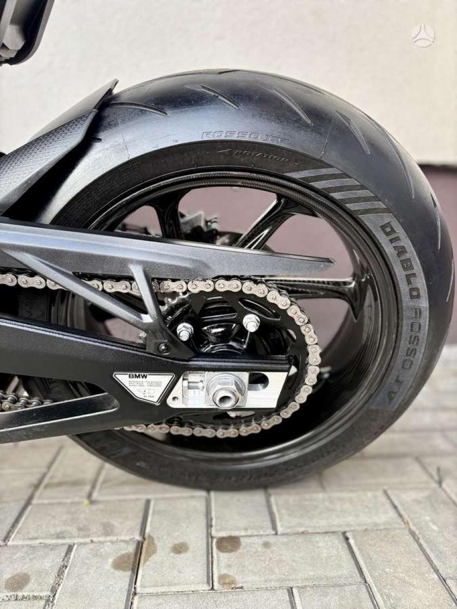 BMW S 1000RR 2022 in Kaunas, with an engine capacity of 1.00 L and mileage of 10 thousand km for 17000 €, photo 15 on AUTOMOTO.COM.LV