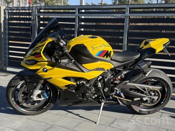 BMW S 1000RR 2023 in Riga, with an engine capacity of 1.00 L and mileage of 0 thousand km for 20100 €, photo 2 on AUTOMOTO.COM.LV