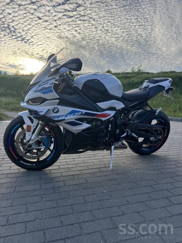 BMW S 1000RR 2023 in Daugavpils, with an engine capacity of 1.00 L and mileage of 0 thousand km for 19700 €, photo 2 on AUTOMOTO.COM.LV