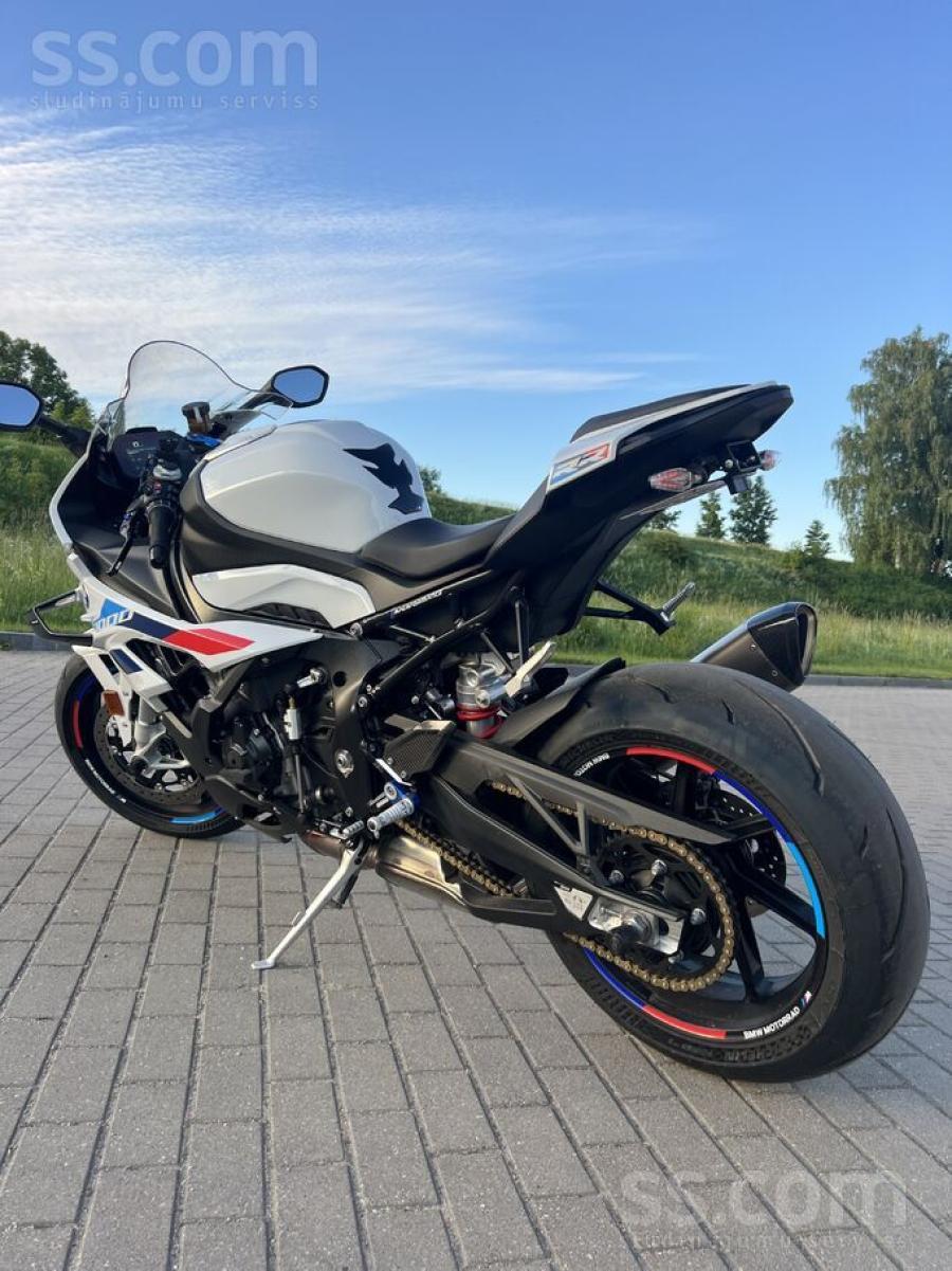 BMW S 1000RR 2023 in Daugavpils, with an engine capacity of 1.00 L and mileage of 0 thousand km for 19700 €, photo 5 on AUTOMOTO.COM.LV