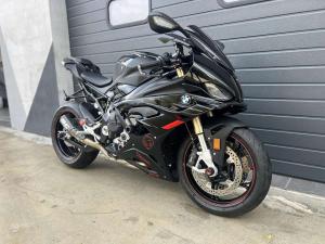 BMW S 1000RR 2023 in Vilkaviskis, with an engine capacity of 1.00 L and mileage of 9 thousand km for 18500 €, photo 3 on AUTOMOTO.COM.LV