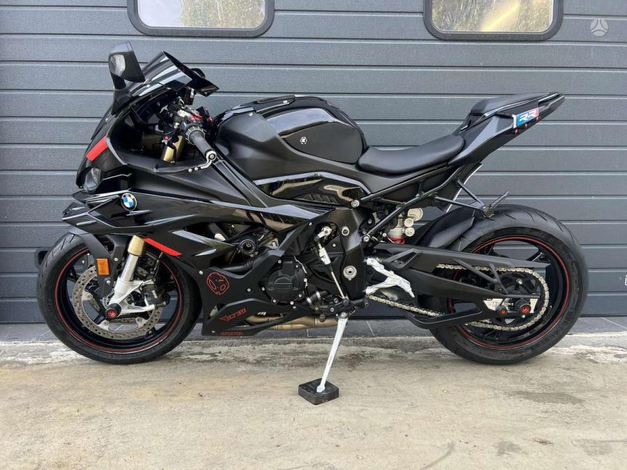 BMW S 1000RR 2023 in Vilkaviskis, with an engine capacity of 1.00 L and mileage of 9 thousand km for 18500 €, photo 16 on AUTOMOTO.COM.LV