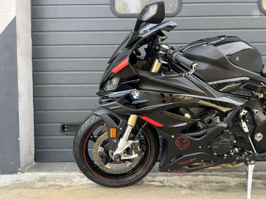 BMW S 1000RR 2023 in Vilkaviskis, with an engine capacity of 1.00 L and mileage of 9 thousand km for 18500 €, photo 19 on AUTOMOTO.COM.LV