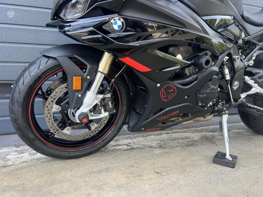 BMW S 1000RR 2023 in Vilkaviskis, with an engine capacity of 1.00 L and mileage of 9 thousand km for 18500 €, photo 22 on AUTOMOTO.COM.LV