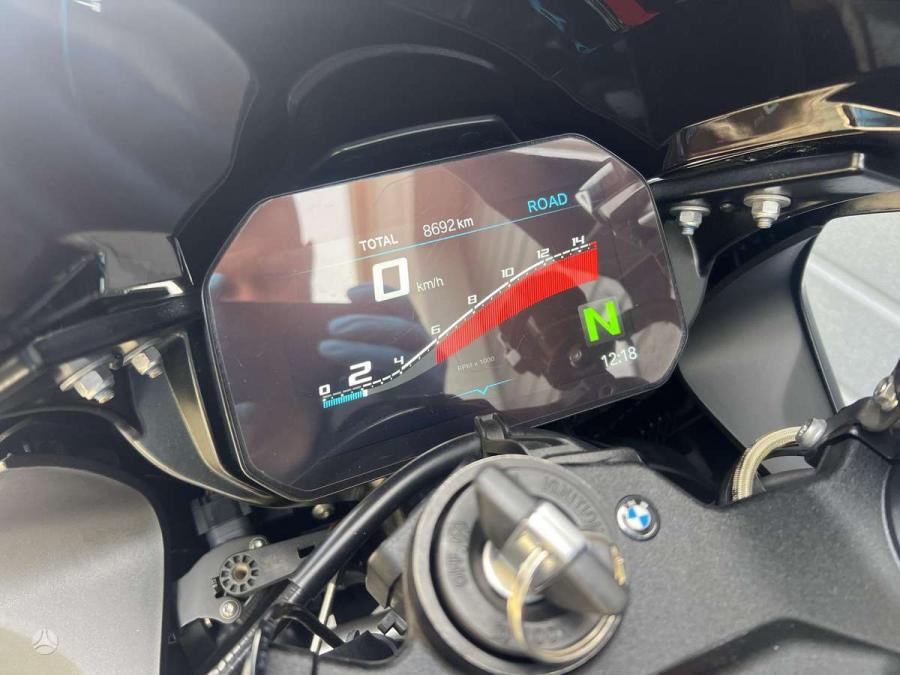 BMW S 1000RR 2023 in Vilkaviskis, with an engine capacity of 1.00 L and mileage of 9 thousand km for 18500 €, photo 30 on AUTOMOTO.COM.LV