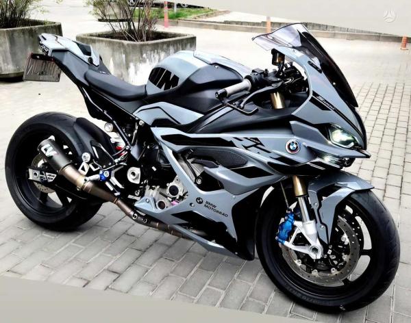 BMW S 1000RR 2023 in Vilnius, with an engine capacity of 1.00 L and mileage of 12 thousand km for 16999 €, photo 1 on AUTOMOTO.COM.LV