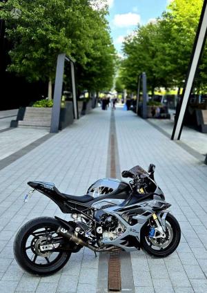 BMW S 1000RR 2023 in Vilnius, with an engine capacity of 1.00 L and mileage of 12 thousand km for 16999 €, photo 5 on AUTOMOTO.COM.LV