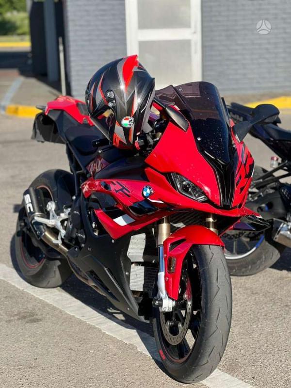 BMW S 1000RR 2024 in Siauliai, with an engine capacity of 0.00 L and mileage of 5 thousand km for 21500 €, photo 3 on AUTOMOTO.COM.LV