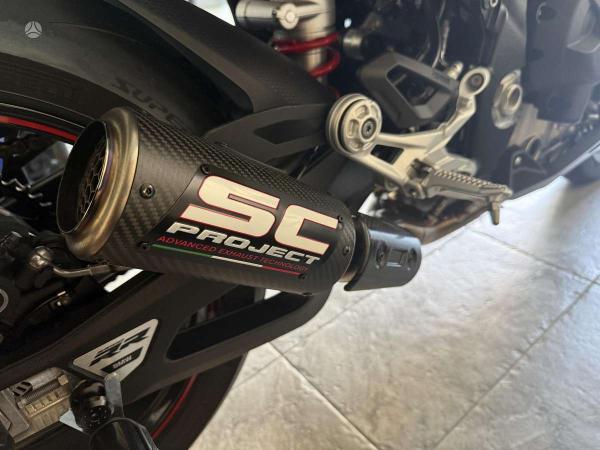 BMW S 1000RR 2024 in Siauliai, with an engine capacity of 0.00 L and mileage of 5 thousand km for 21500 €, photo 6 on AUTOMOTO.COM.LV