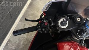 BMW S 1000RR 2024 in Riga, with an engine capacity of 1.00 L and mileage of 0 thousand km for 19700 €, photo 10 on AUTOMOTO.COM.LV