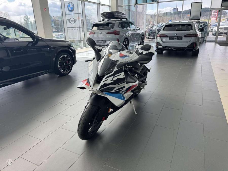 BMW S 1000RR 2025 Viļņa, ar dzinēja tilpumu 1.00 L un nobraukumu 3 tūkst. km par 23000 €, foto 6 vietnē AUTOMOTO.COM.LV