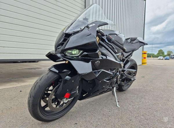 BMW S 1000RR 2025 Klaipėda, ar dzinēja tilpumu 1.00 L un nobraukumu 5 tūkst. km par 9900 €, foto 3 vietnē AUTOMOTO.COM.LV
