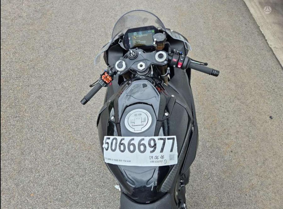 BMW S 1000RR 2025 in Klaipeda, with an engine capacity of 1.00 L and mileage of 5 thousand km for 9900 €, photo 6 on AUTOMOTO.COM.LV