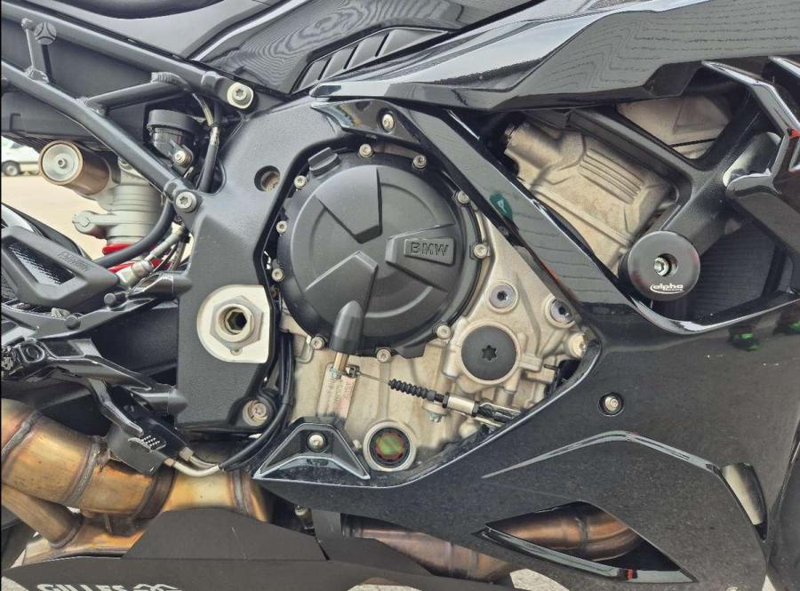 BMW S 1000RR 2025 in Klaipeda, with an engine capacity of 1.00 L and mileage of 5 thousand km for 9900 €, photo 9 on AUTOMOTO.COM.LV