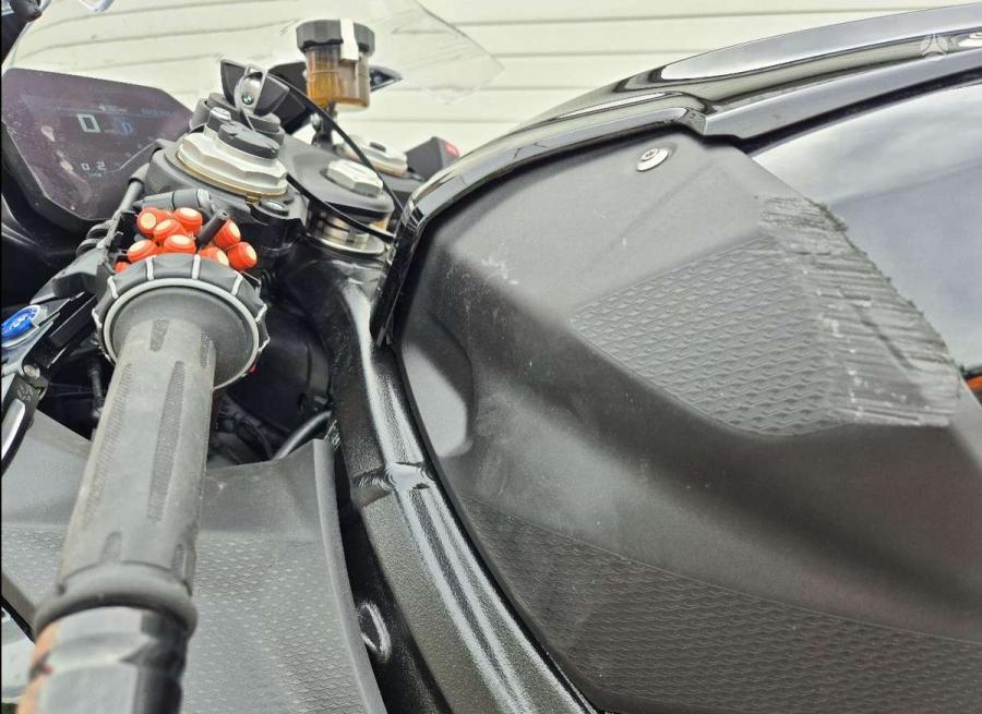 BMW S 1000RR 2025 in Klaipeda, with an engine capacity of 1.00 L and mileage of 5 thousand km for 9900 €, photo 17 on AUTOMOTO.COM.LV