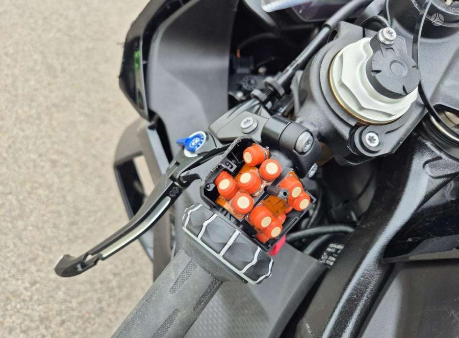 BMW S 1000RR 2025 in Klaipeda, with an engine capacity of 1.00 L and mileage of 5 thousand km for 9900 €, photo 18 on AUTOMOTO.COM.LV