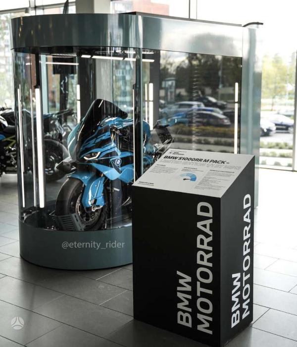BMW S 1000RR 2026 Viļņa, ar dzinēja tilpumu 1.00 L un nobraukumu 3 tūkst. km par 25500 €, foto 19 vietnē AUTOMOTO.COM.LV