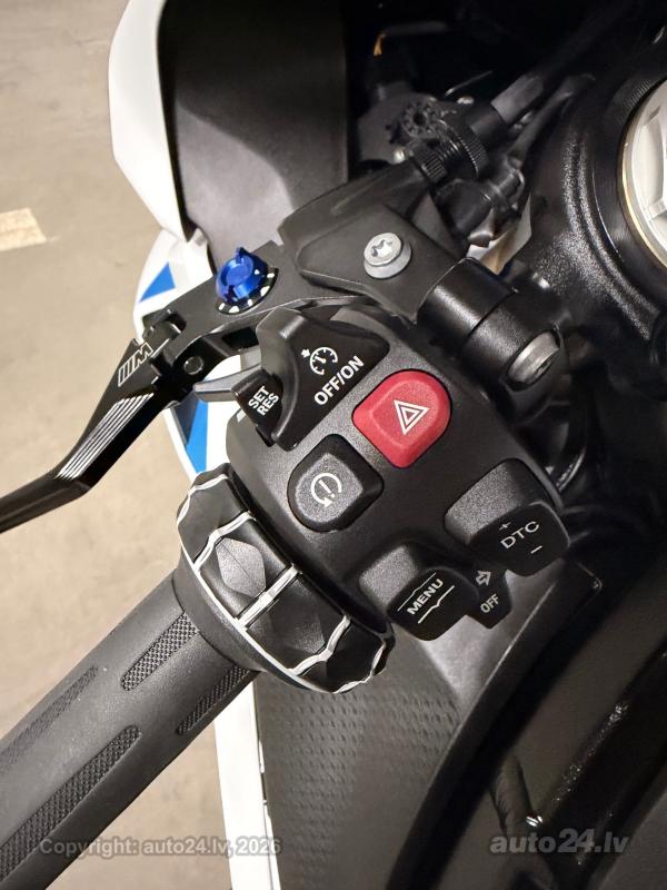 BMW S 1000RR 2026 in Tallinn, with an engine capacity of 1.00 L and mileage of 6 thousand km for 24750 €, photo 6 on AUTOMOTO.COM.LV