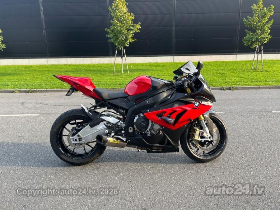 Красный БМВ S 1000RR 2013 в Таллин, объемом двигателя 1.00 л и пробегом 59 тыс. км за 8000 €, фото 1 на AUTOMOTO.COM.LV