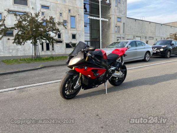 Красный БМВ S 1000RR 2013 в Таллин, объемом двигателя 1.00 л и пробегом 59 тыс. км за 8000 €, фото 3 на AUTOMOTO.COM.LV