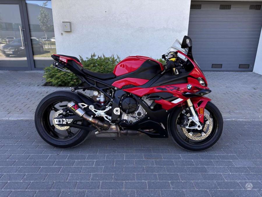Red BMW S 1000RR 2024 in Vilnius, with an engine capacity of 1.00 L and mileage of 11 thousand km for 22000 €, photo 1 on AUTOMOTO.COM.LV