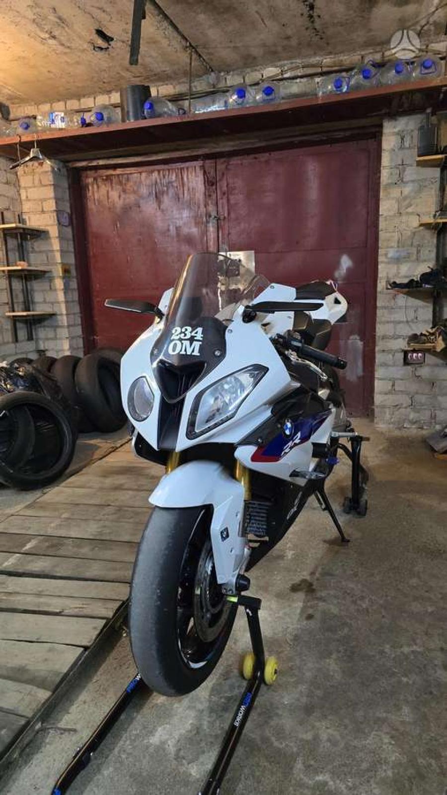 Белый БМВ S 1000RR 2012 в Каунас, объемом двигателя 1.00 л и пробегом 19 тыс. км за 8700 €, фото 6 на AUTOMOTO.COM.LV