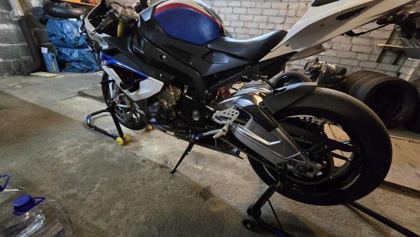 Белый БМВ S 1000RR 2012 в Каунас, объемом двигателя 1.00 л и пробегом 19 тыс. км за 8700 €, фото 7 на AUTOMOTO.COM.LV