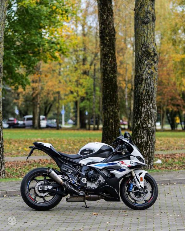 Белый БМВ S 1000RR 2023 в Клайпеда, объемом двигателя 1.00 л и пробегом 12 тыс. км за 22000 €, фото 11 на AUTOMOTO.COM.LV