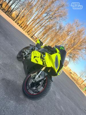 Желтый БМВ S 1000RR 2018 в Мариямполе, объемом двигателя 1.00 л и пробегом 34 тыс. км за 9500 €, фото 3 на AUTOMOTO.COM.LV