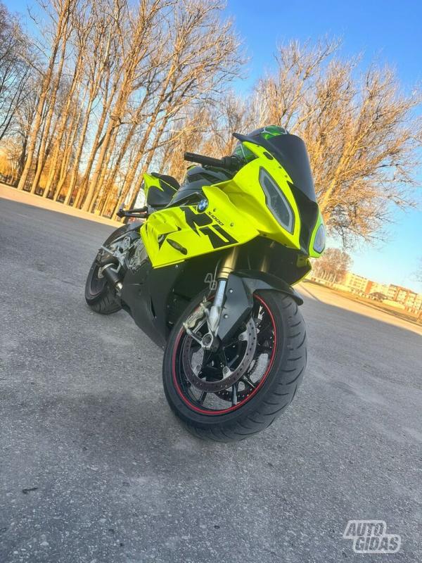 Yellow BMW S 1000RR 2018 in Marijampole, with an engine capacity of 1.00 L and mileage of 34 thousand km for 9500 €, photo 3 on AUTOMOTO.COM.LV
