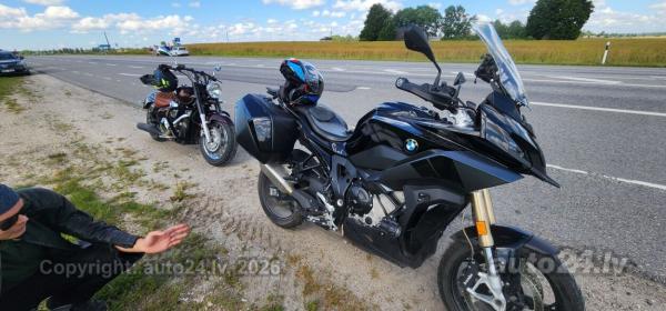 Black BMW S 1000XR 2023 in Tallinn, with an engine capacity of 1.00 L and mileage of 21 thousand km for 17000 €, photo 5 on AUTOMOTO.COM.LV